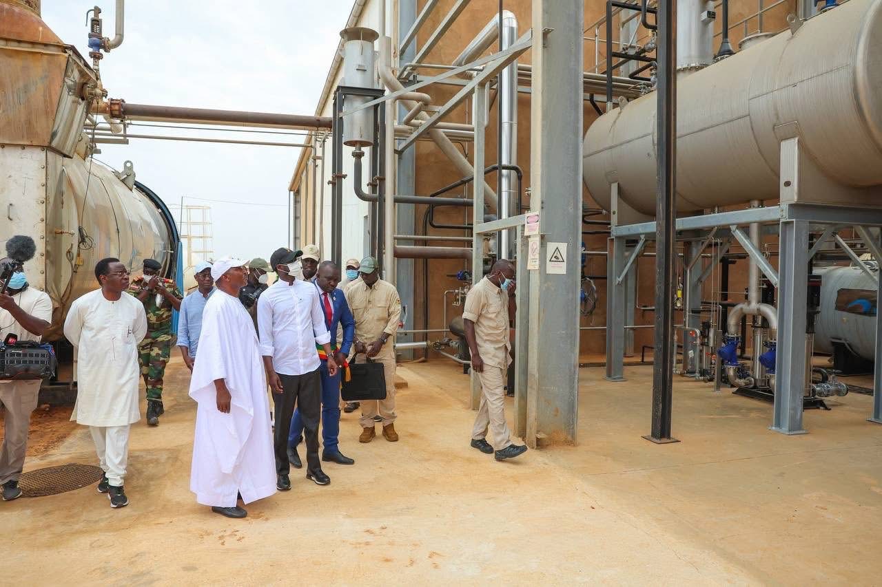 Le Président Diomaye Faye inaugure l’usine SAF Ingrédients à Ross ...