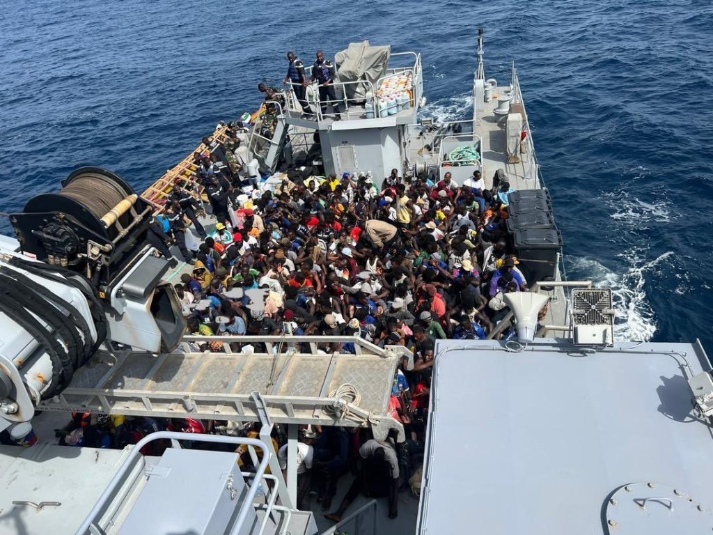 Lutte contre l’immigration irrégulière : 259 migrants secourus au large ...